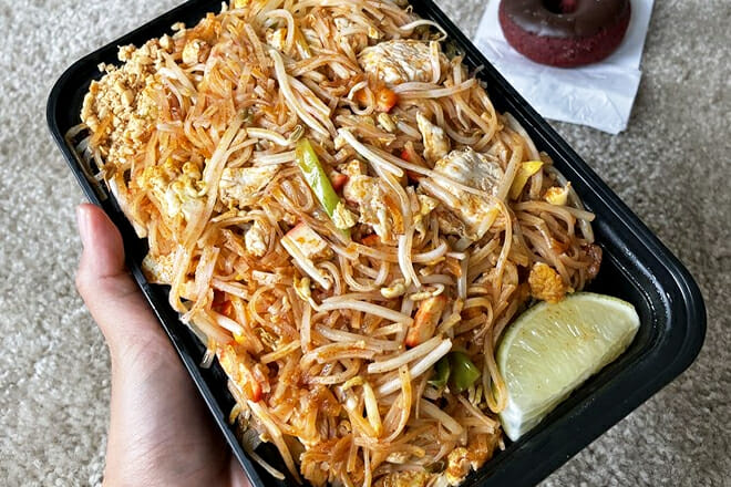 Carlson's Donuts & Thai Kitchen