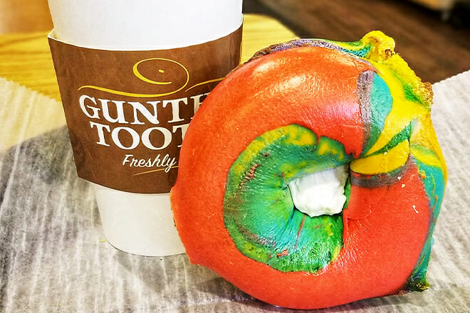 Gunther Tooties Bagel