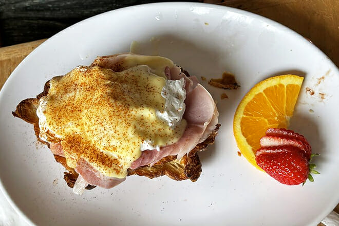 La Provence Patisserie and Cafe