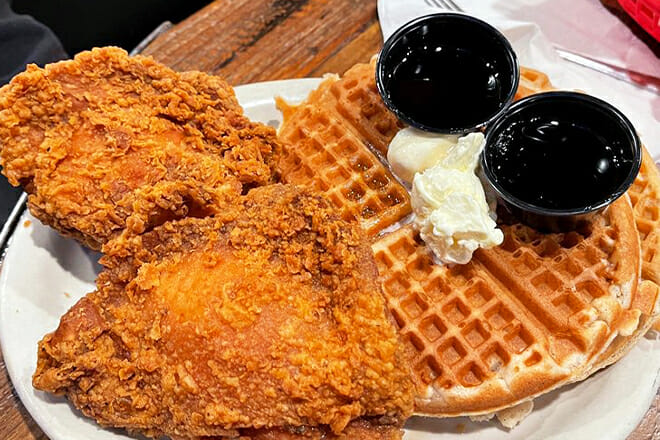 Lo-Lo's Chicken & Waffles