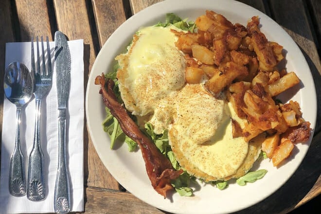 Log Cabin Cafe & Ice Cream