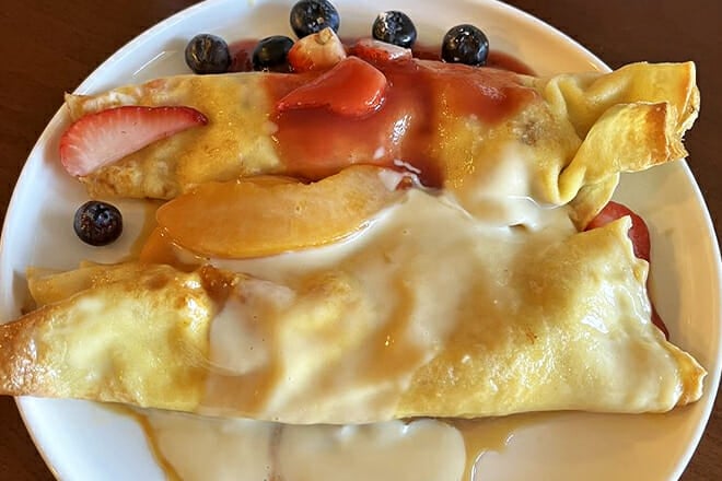 Monona Bakery and Eatery