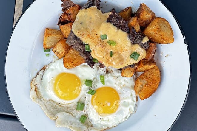 NOLA Brunch & Beignets