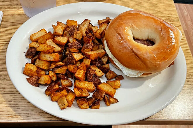 Stowell&rsquo;s Cafe and Deli