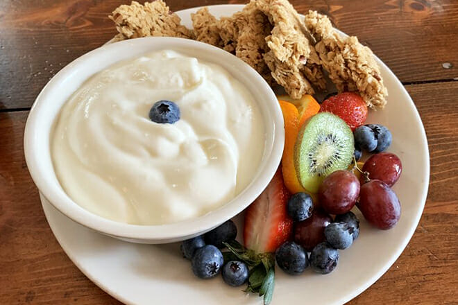 Yellow Deli To-Go Shop and Bakery