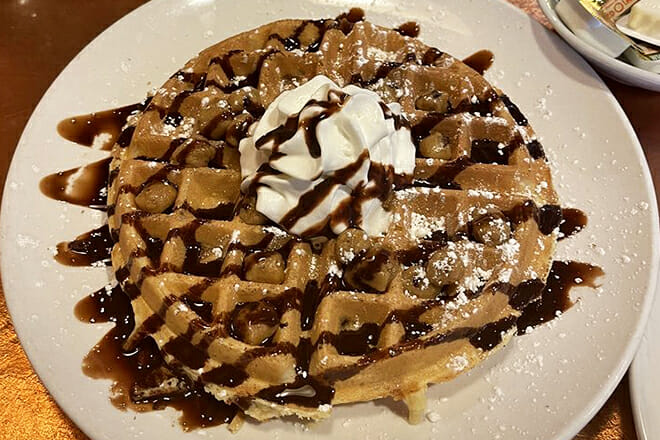 Another Broken Egg Caf&eacute;