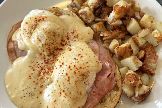 Blue Willow Restaurant & Gift Shop