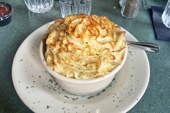 County Clare Irish Pub and Restaurant