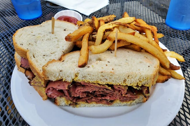 Feldman&rsquo;s Deli