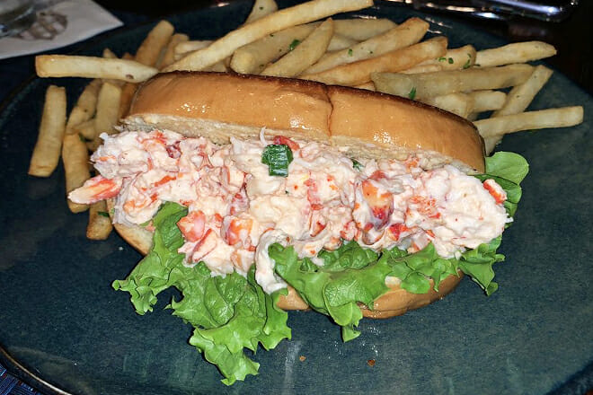 Golden Lyon Vintage Pub