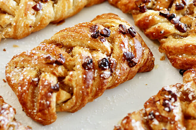 Le Petit Paris Cafe Mandarin