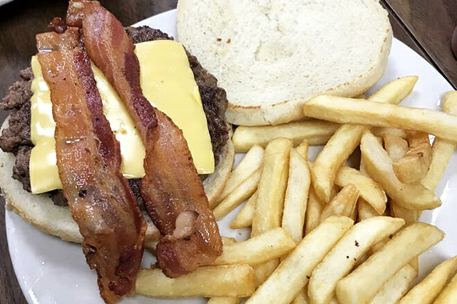 Lincoln’s Waffle Shop