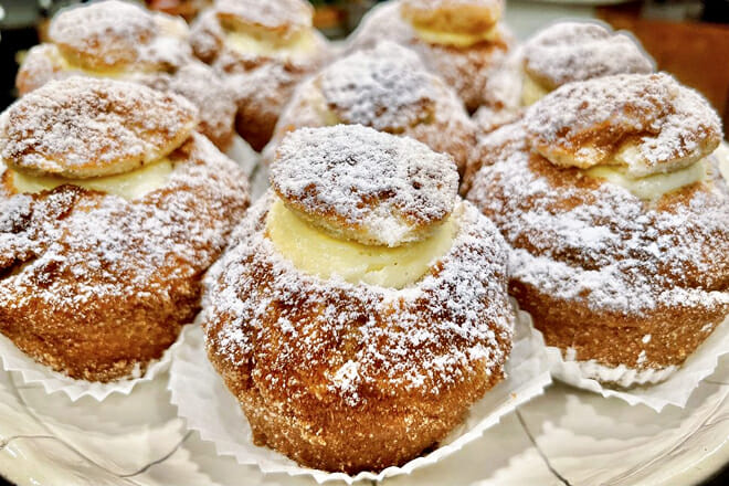 Moondog Cafe & Bakery