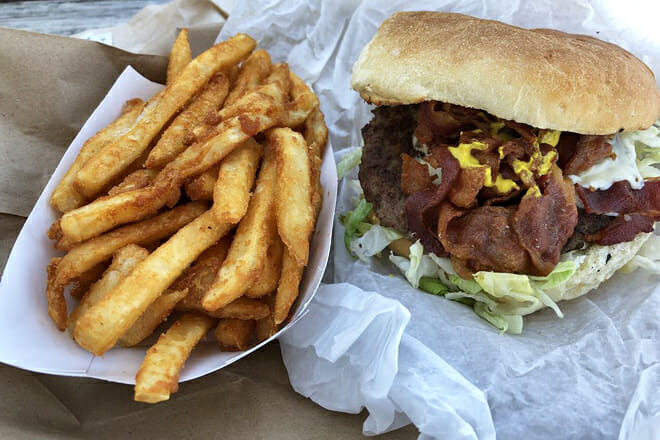 New Pass Grill and Bait Shop