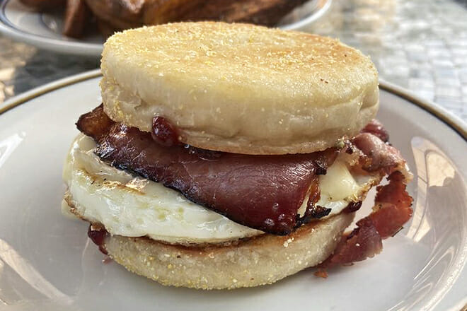 Niedlov&rsquo;s Bakery & Cafe