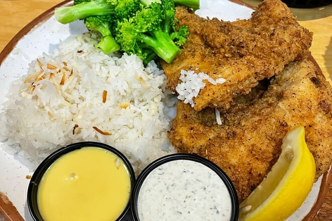 The Salty Crab Bar & Grill North Beach