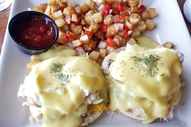 BeachHouse Bar and Grill