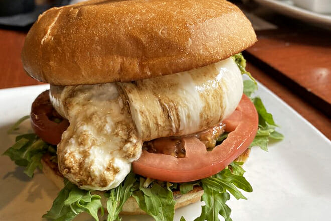 BoLD Restaurant and Bar