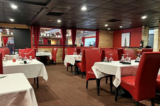 cast iron chef chop house oyster bar 