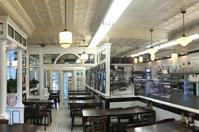 Famous 4th Street Delicatessen