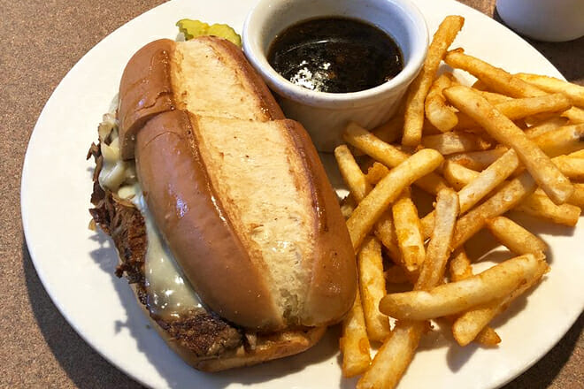 Flo's Farmhouse Cafe