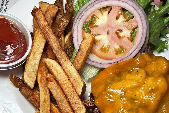 Freddie&rsquo;s Beach Bar and Restaurant