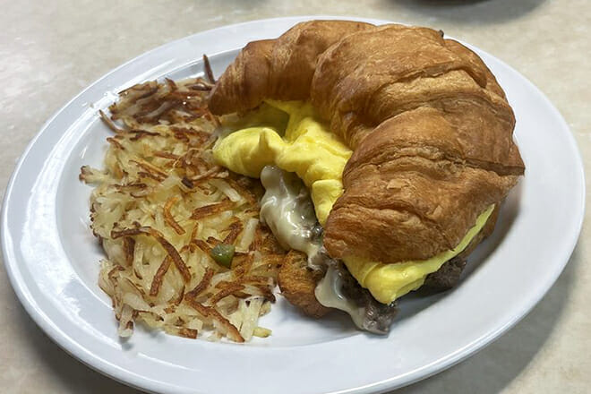 Grandma Vickie's Caf&eacute;