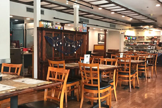 Izenberg&rsquo;s Deli