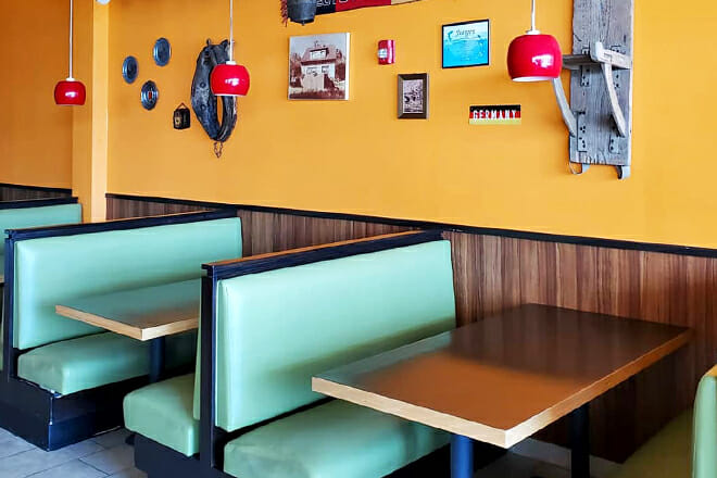 JB's German Restaurant & Bakery