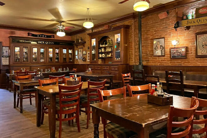 Jack Quinn's Irish Pub & Restaurant