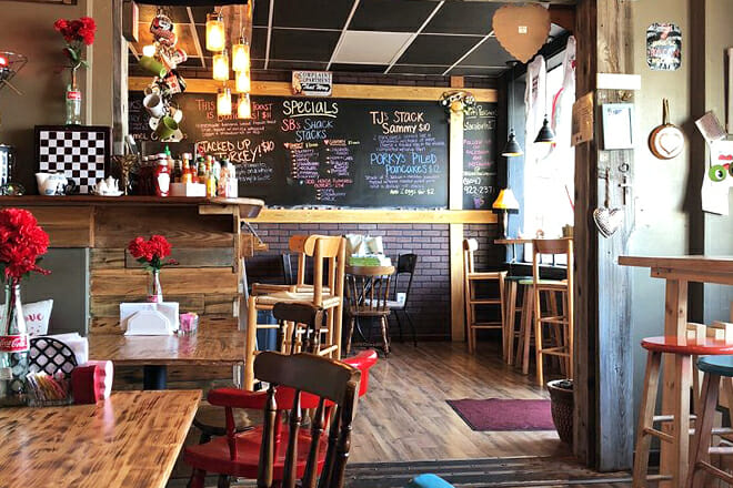 SB’s Lakeside Loveshack