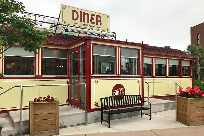 Swan Street Diner