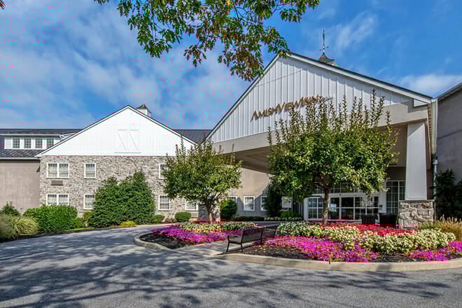 AmishView Inn & Suites