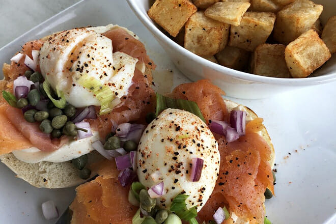 Another Broken Egg Caf&eacute;