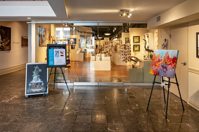 Art Market Gallery
