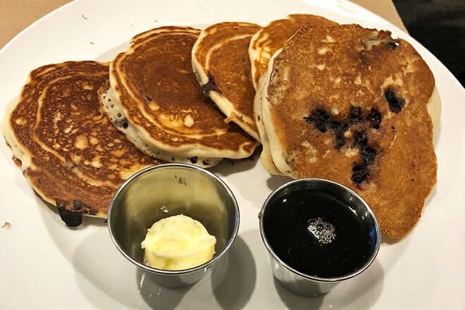 Bailey's Breakfast & Lunch