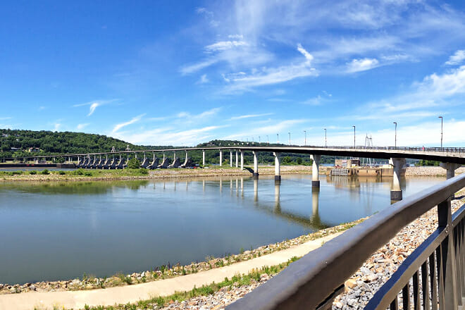 Big Dam Bridge