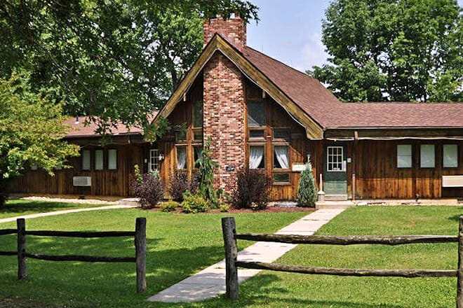 Foggy Mountain Lodge