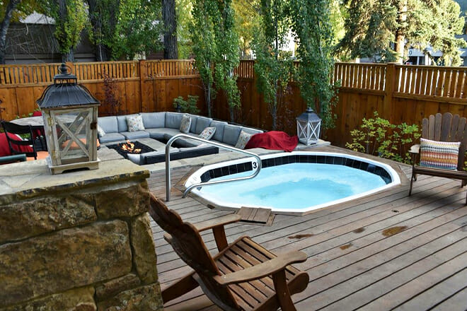 Huff House Inn and Cabins