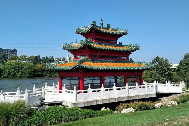 Robert D. Ray Asian Gardens