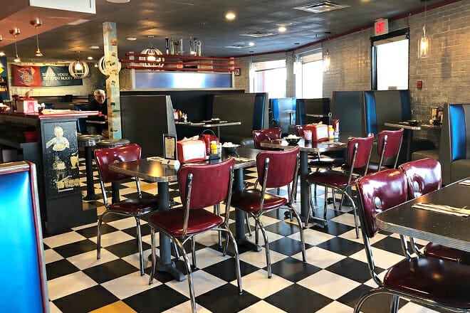 The Roundabout Diner & Lounge