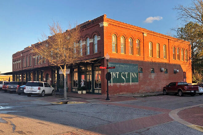 Ant Street Inn &mdash; Brenham