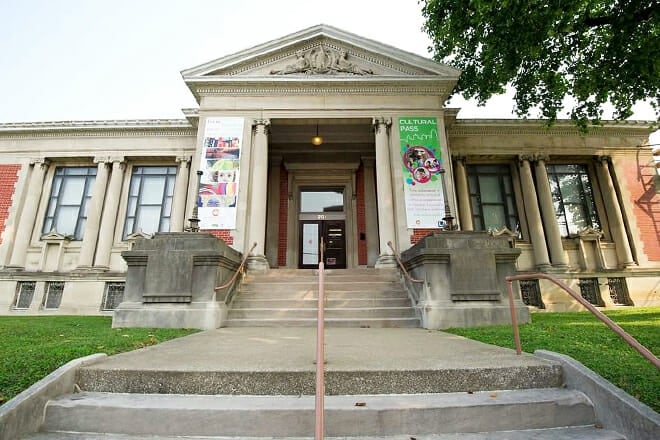 Carnegie Center for Art & History