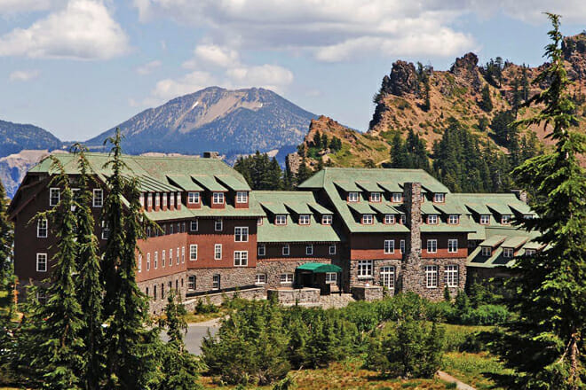 Crater Lake Lodge, White City