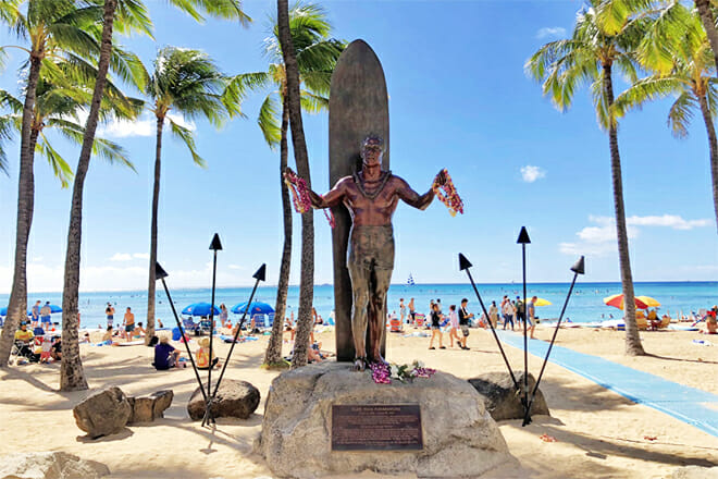 Duke Kahanamoku Statue