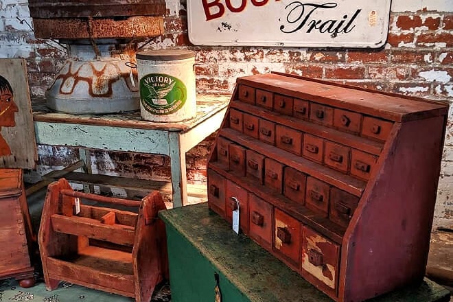 Fleur de Flea Vintage Indoor Market