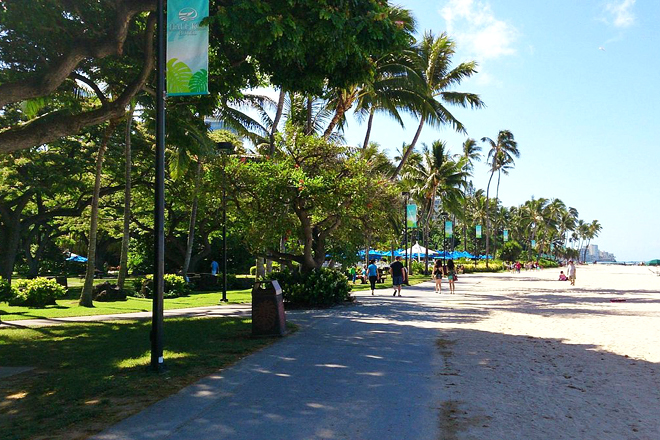 Fort DeRussy Beach Park