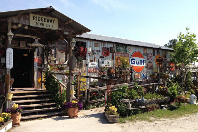 Keller&rsquo;s Flea Market