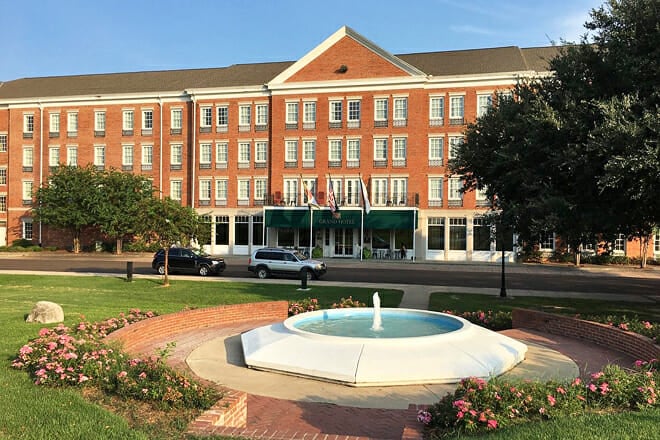 Natchez Grand Hotel and Suites