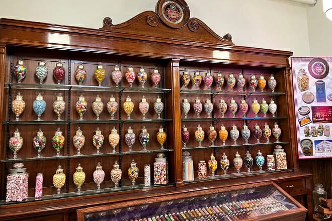 Schimpff's Confectionery